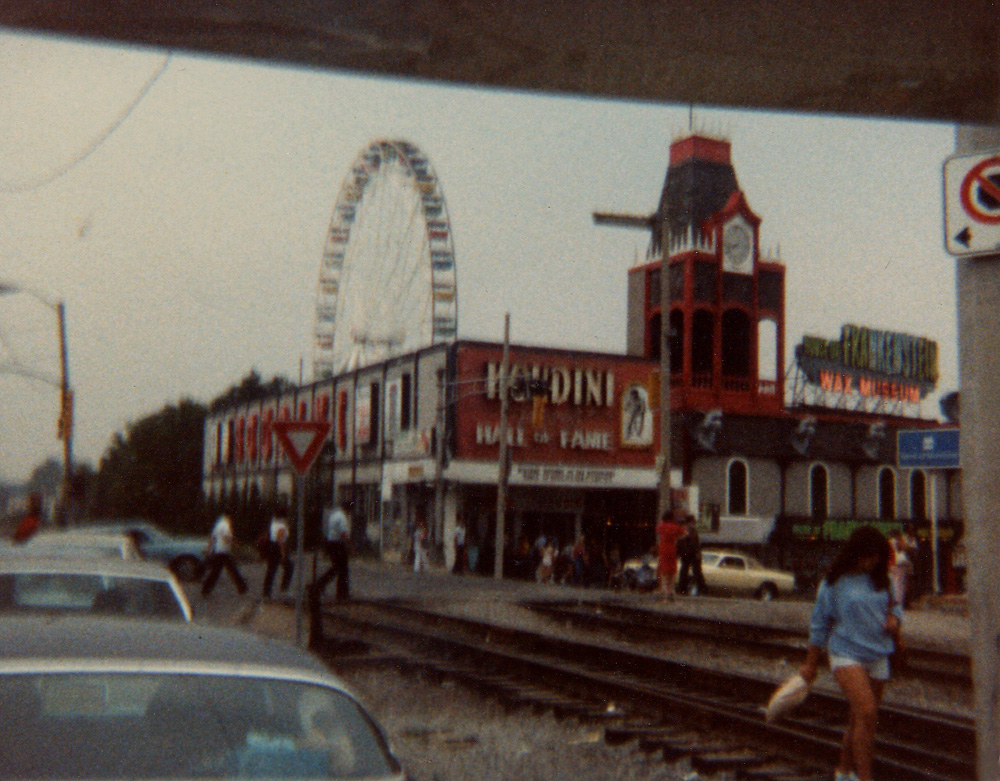 Harry Houdini's Ghost - Haunted Montreal Blog