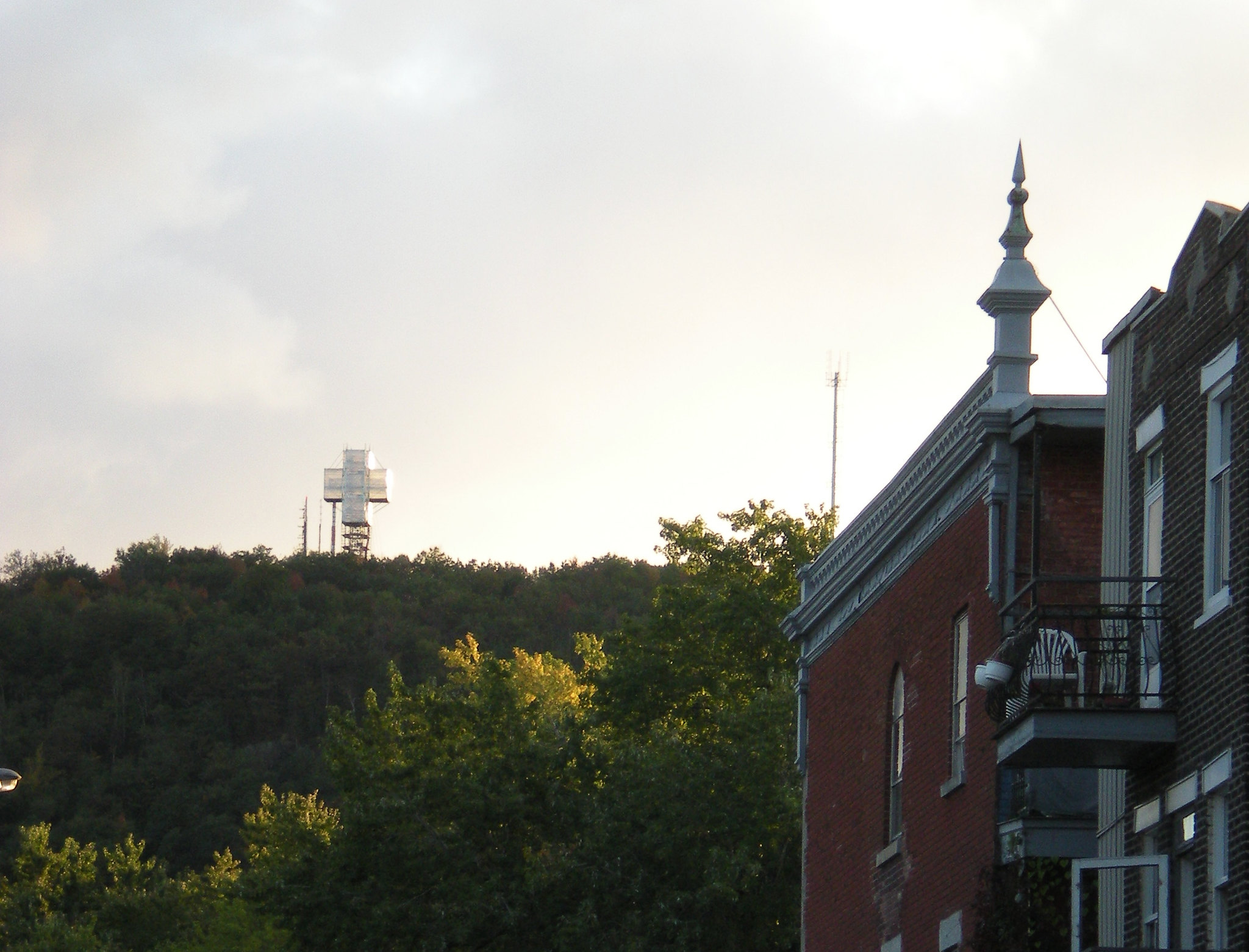 The Haunted Cross on the Mountain - Haunted Montreal Blog